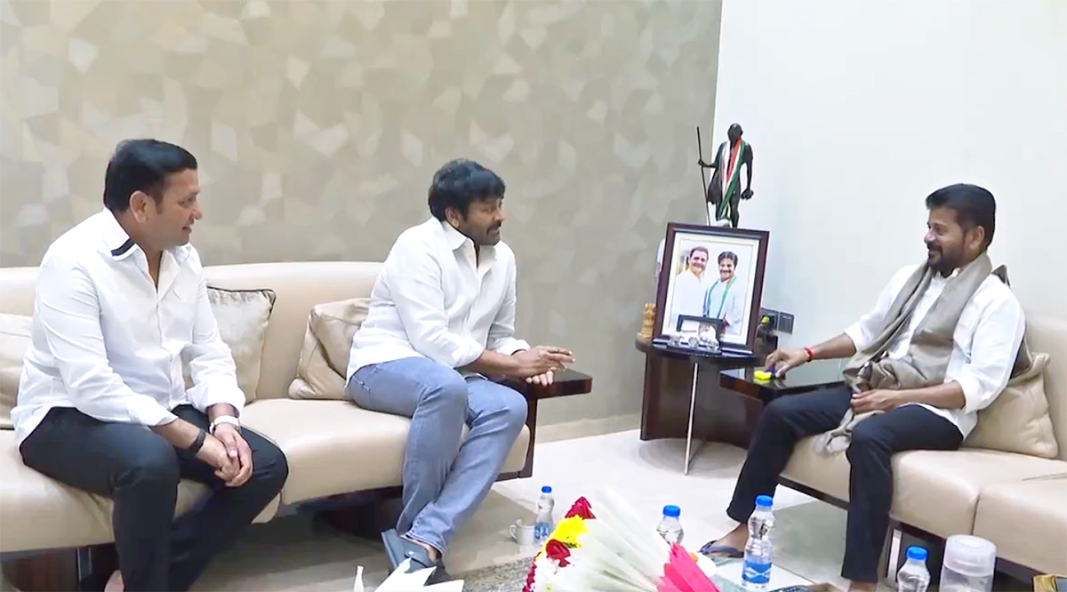 Chiranjeevi Meet Revanth Reddy Pics: సీఎం రేవంత్‌రెడ్డితో చిరంజీవి భేటీ (ఫొటోలు) | Megastar ...